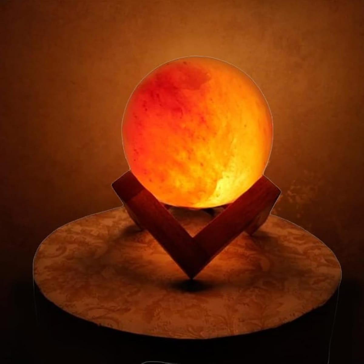 Himalayan Salt Daggle Base With Ball Shape Lamp
